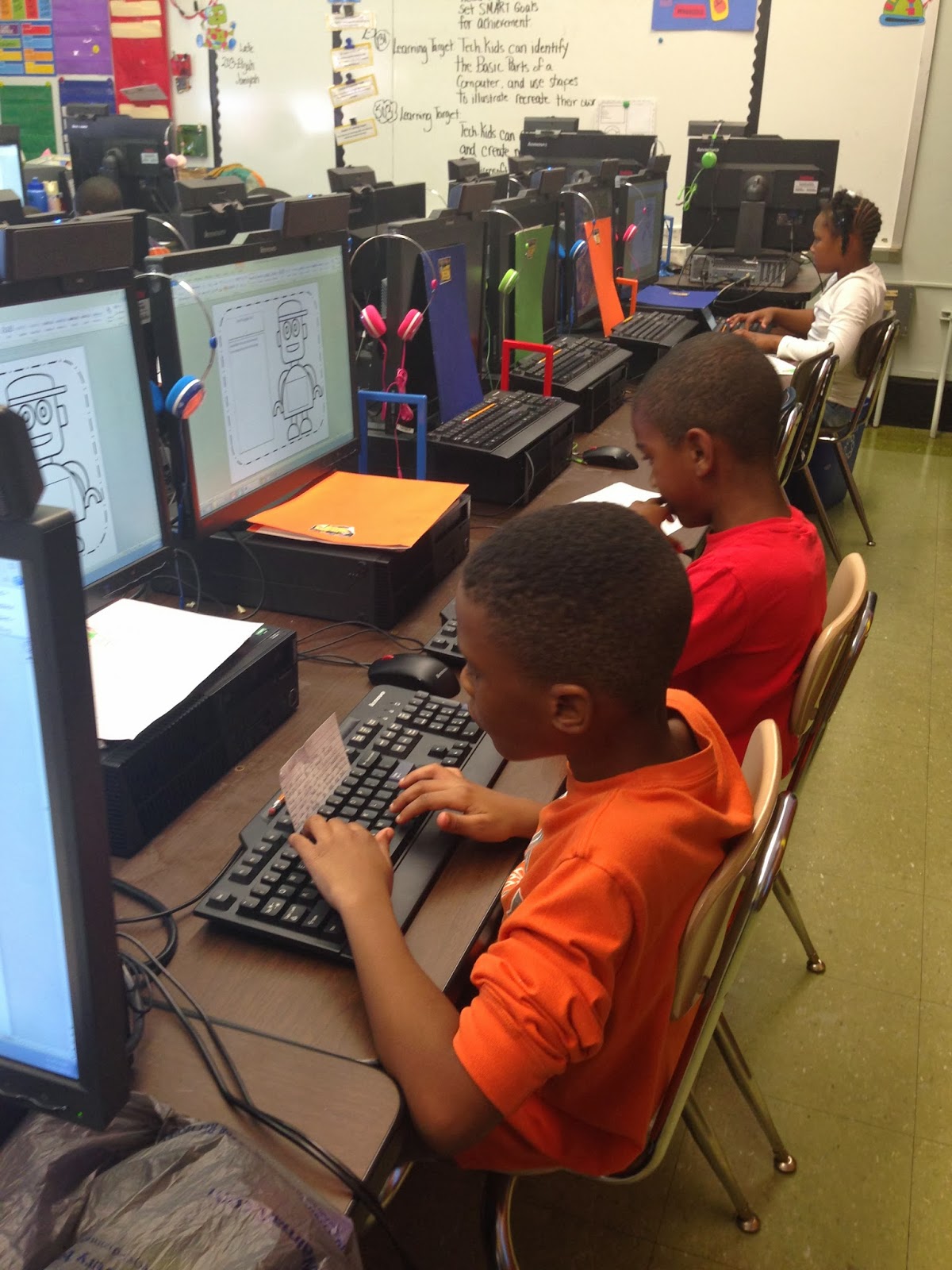 P.S.36 Tech. Kids Connect: Inside The Tech Lab.